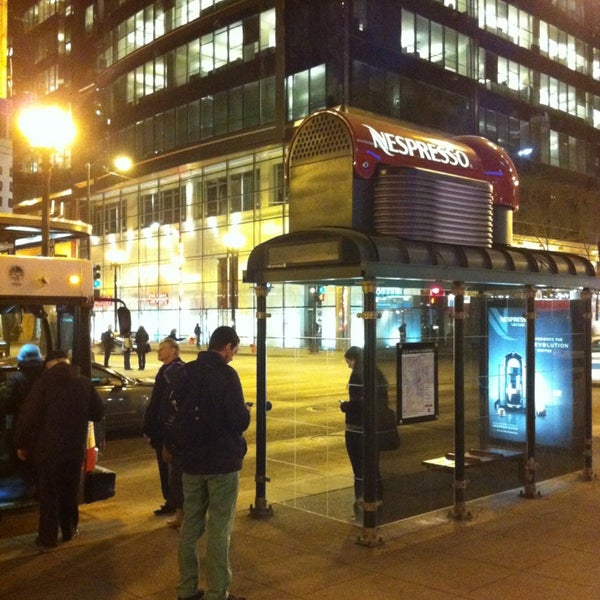 CTA Bus Stop 1115 - The Loop - 145 visitors