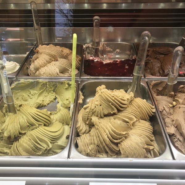 Il Massimo del Gelato (Now Closed) - Ice Cream Parlor in Milano