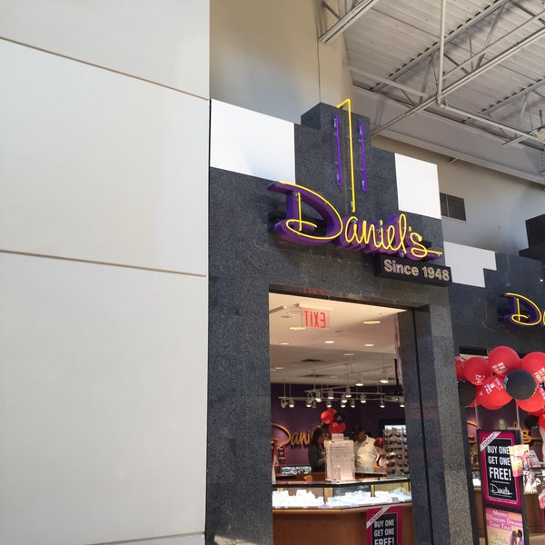 Daniel's Jewelers - 1 tip