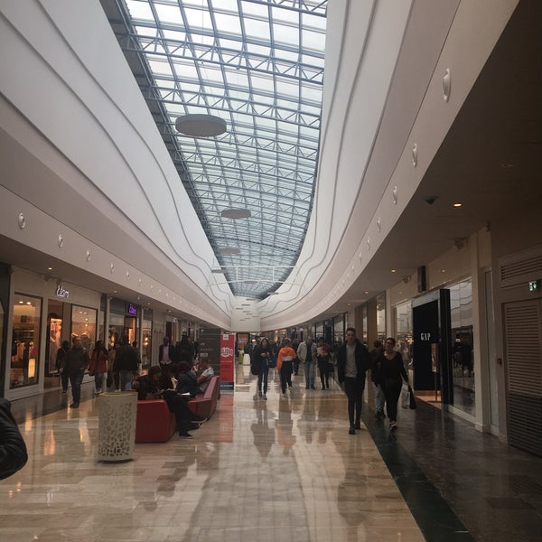 Fnac - C.C Val d'Europe