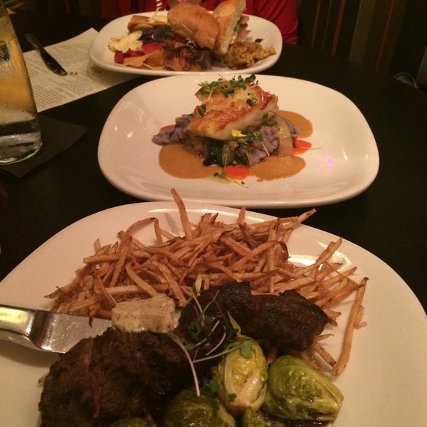 Crave - American Restaurant in Akron