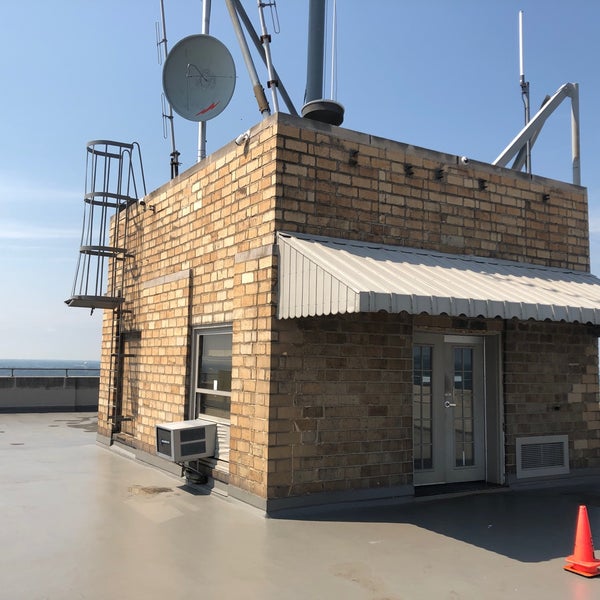 Carew Tower Observation Deck - Scenic Lookout in Central Business District