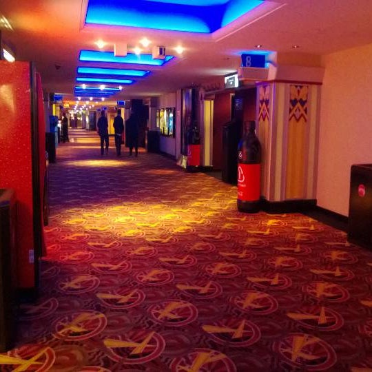 AMC Metreon 16 - Movie Theater in San Francisco