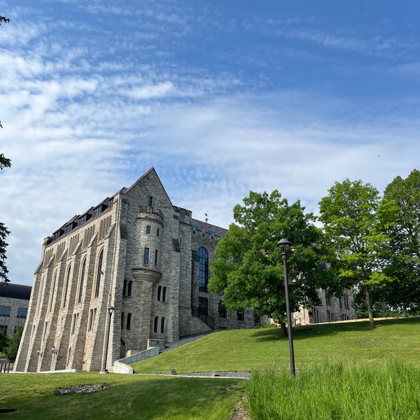 St Olaf College - College and University in Northfield