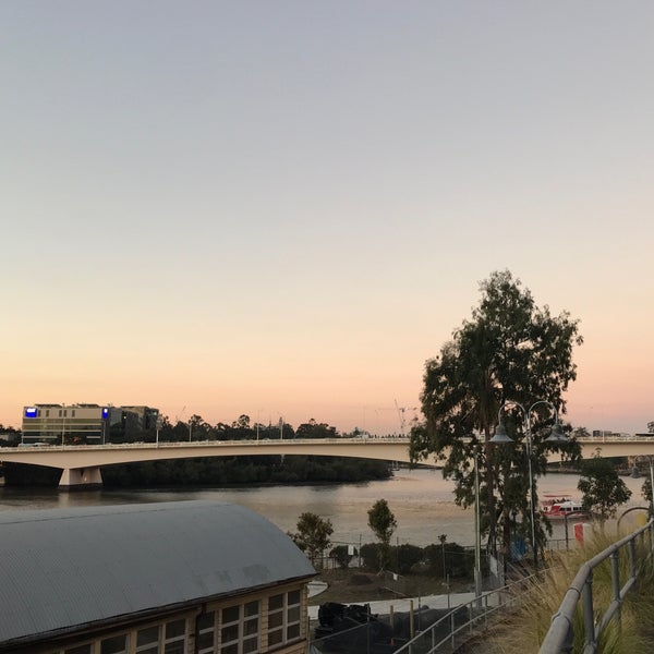 South Bank - Kangaroo Point River Walk