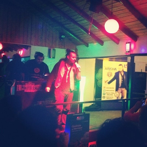 El Trebol Resto-Bar - Night Club