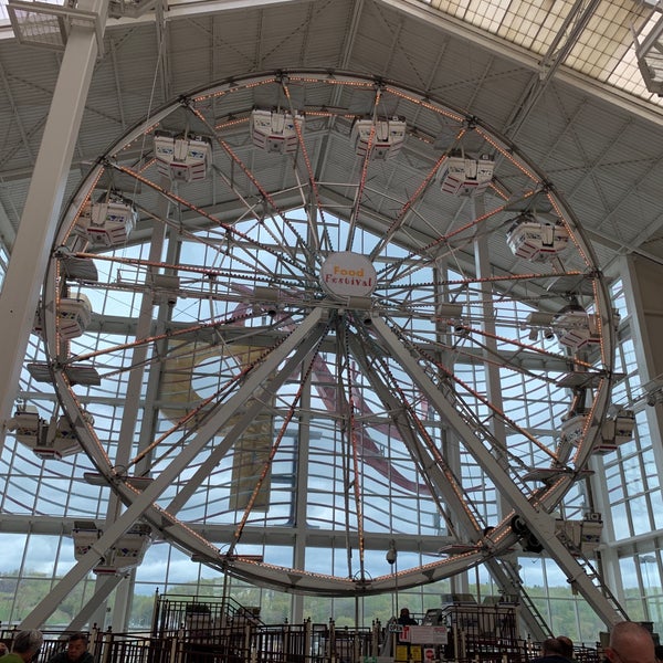 Photos at Palisades Center Mall - 143 tips