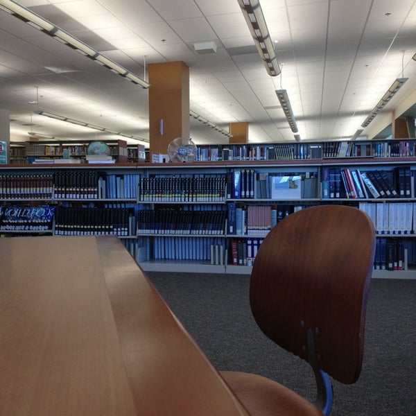 Photos at Cañada College Library - Redwood City, CA