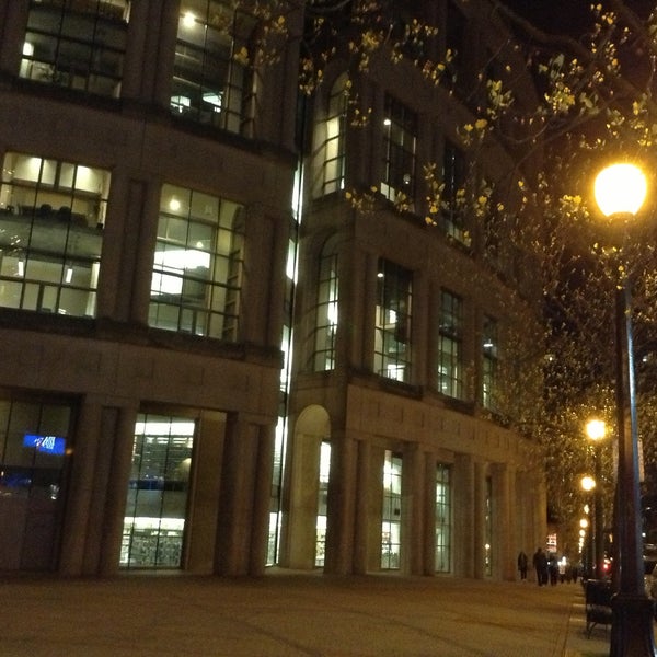 Library Square - Downtown Vancouver - Georgia St