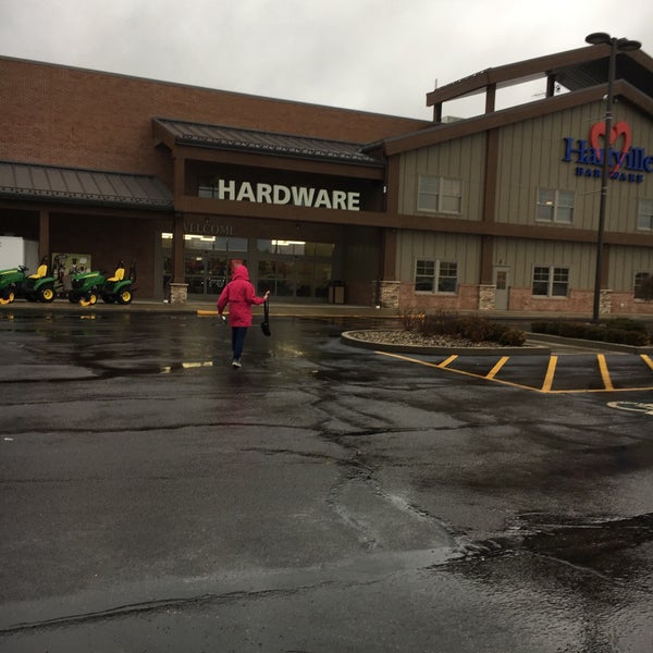 Photos at Hartville Hardware - 10 tips from 867 visitors