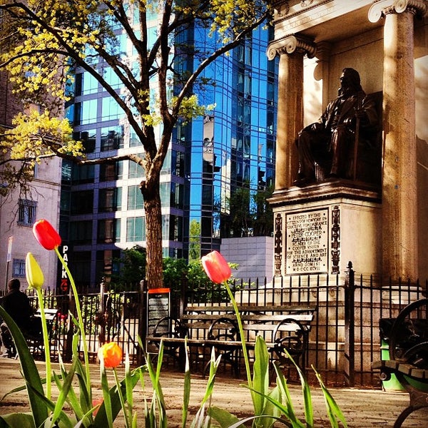 Cooper Triangle - Plaza in New York