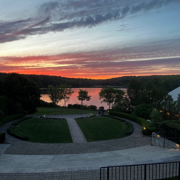 The Lake House Inn - Event Space