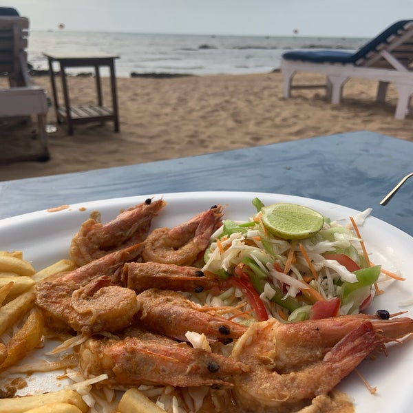 Guru Bar & Restaurant - Anjuna, Goa