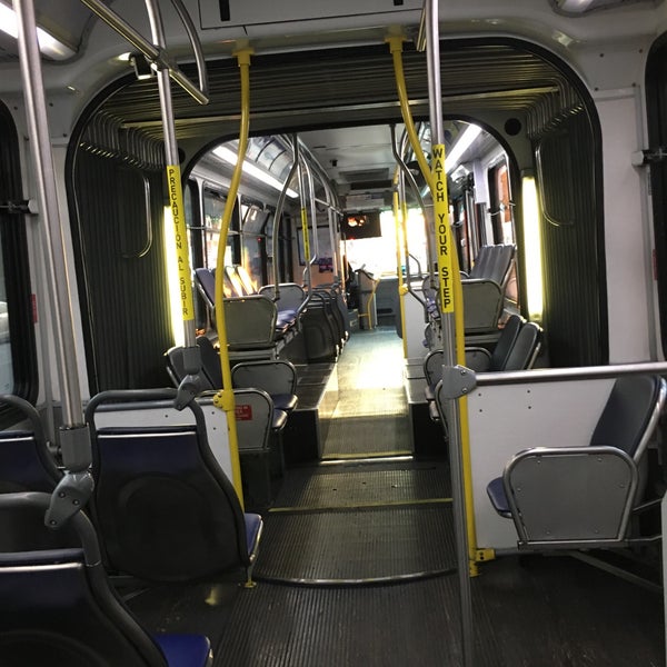 Photos at Santa Monica Big Blue Bus Line 3 Rapid - Santa Monica, CA