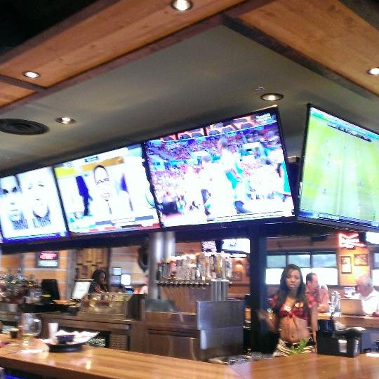 Twin Peaks - Sports Bar in Houston