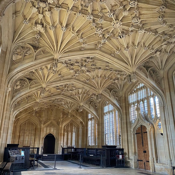 Divinity School - 6 tips