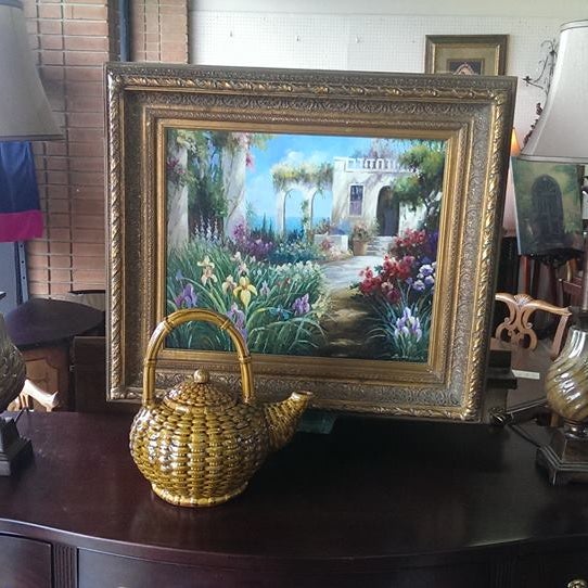 Divine Consignment - Central Greenville - Greenville, SC