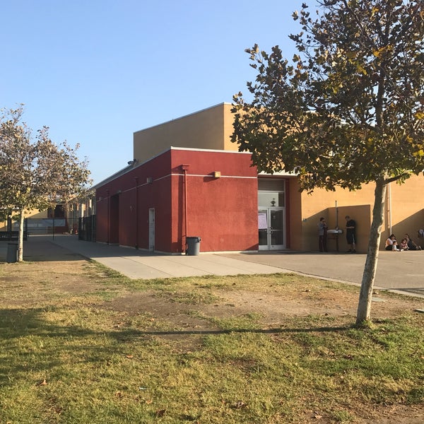 Vista Middle School - Middle School