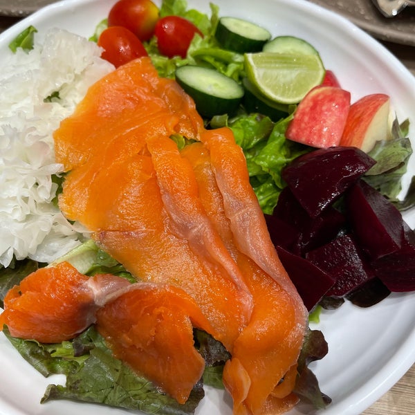 Jones' Salad (โจนส์สลัด) - บางขุนเทียน, กรุงเทพมหานคร