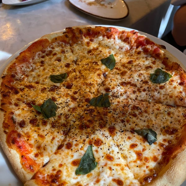 Bacari - Restaurant in Los Angeles