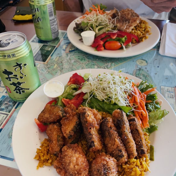 Puka Puka Kitchen - Asian Restaurant