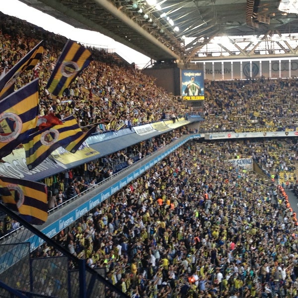 Ülker Stadyumu Fenerbahçe Şükrü Saracoğlu Spor Kompleksi - Zühtüpaşa ...