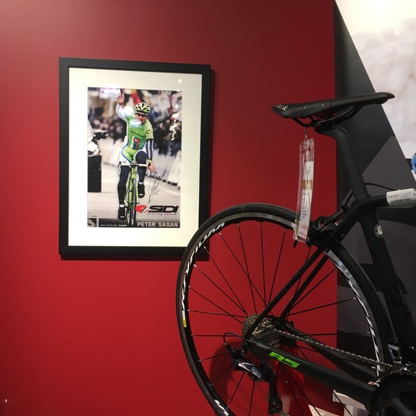 Duke's Cycle - Fashion District - 6 tips from 262 visitors