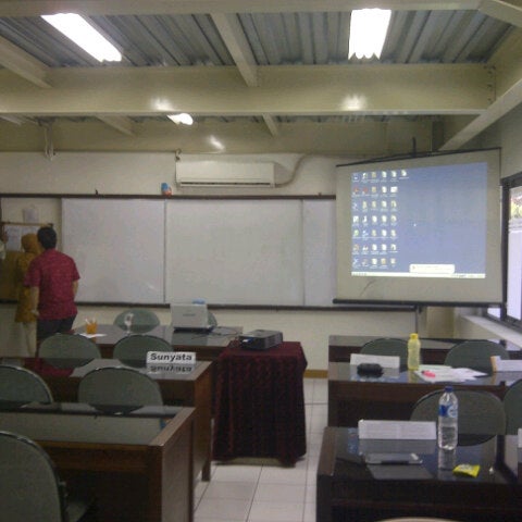 Gedung Diklat LPEM UI - Senen - 1 tip