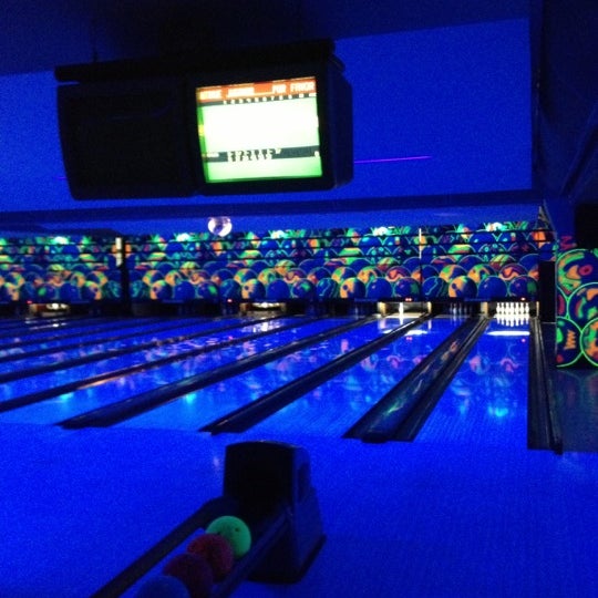 Master Bowl & Fun (Now Closed) - Bowling Alley