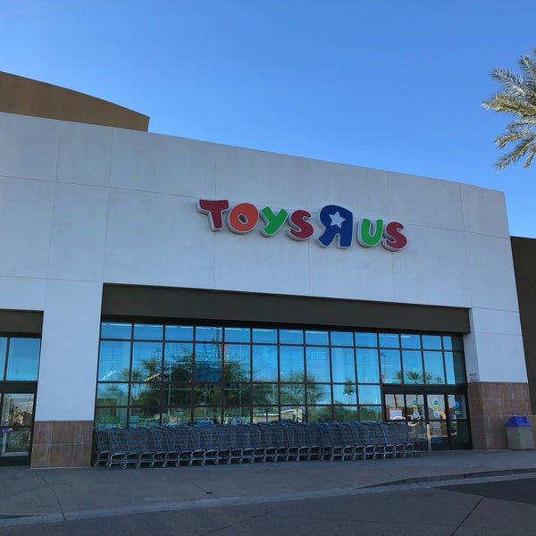Toys"R"Us (Now Closed) - Toy Store