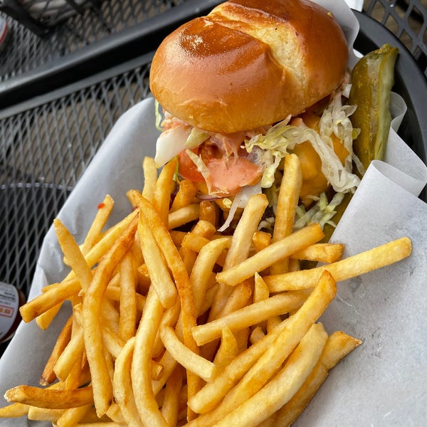 The Grid Bar and Grill - Bar in Kings Beach