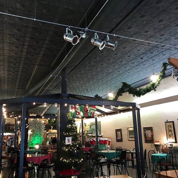 Montage Cafe - 10 tips