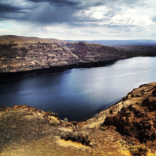 Columbia River Scenic Overlook - Scenic Lookout in Vantage