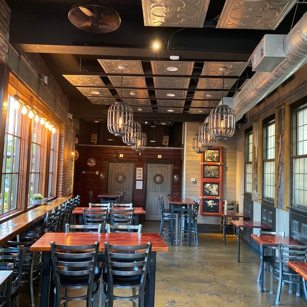 Riley's Hot Dog and Burger Gourmet - 3 tips