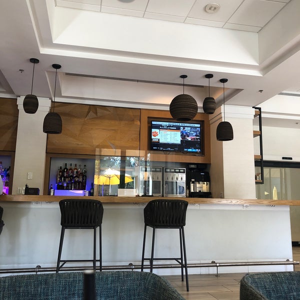 Marriott Hotel Bar - Bar in San Diego