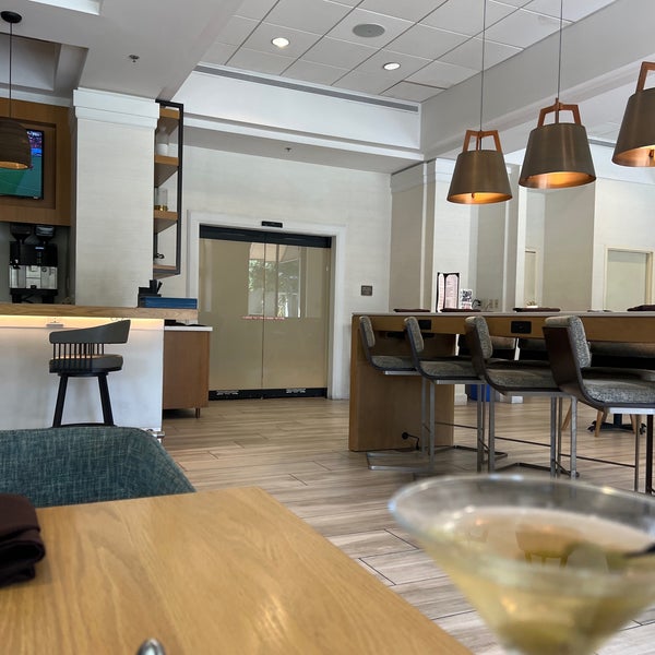 Marriott Hotel Bar - Hotel Bar in San Diego