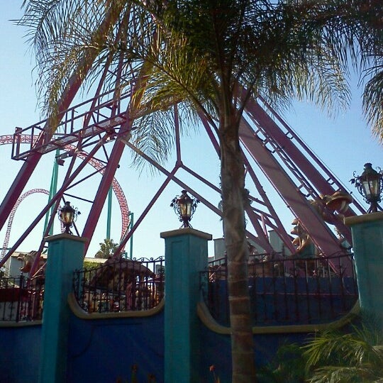 Photos at Dragon Swing - Theme Park Ride / Attraction