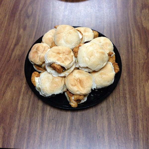 Chick-N-Pizza Works - Pizzeria in Cheektowaga