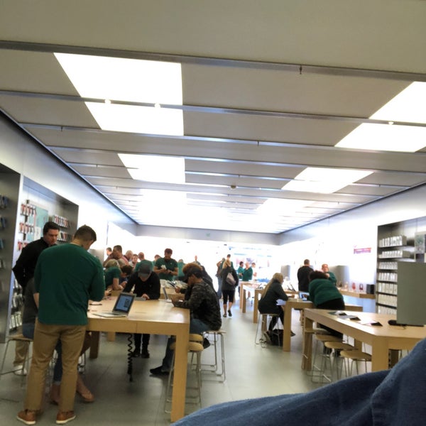 Photos at Apple Bayshore - 5715 N Centerpark Way