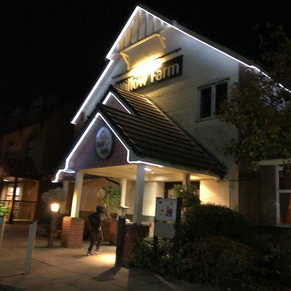 Willow Farm - Restaurant in Rainham and Wennington