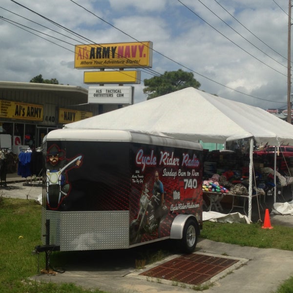 Al's Army Navy - 1 tip from 173 visitors