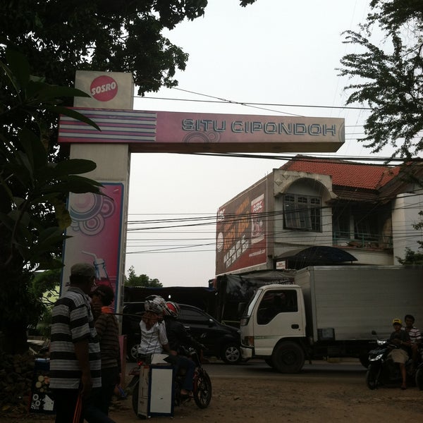 Situ Cipondoh - Lake