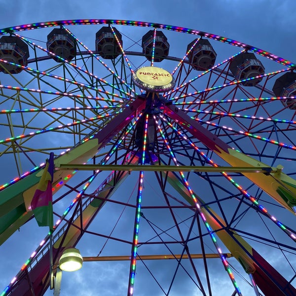 Ferris Wheel - Washington State Fair - Theme Park Ride / Attraction in ...