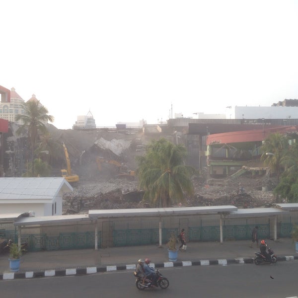 Halte TransJakarta Central Senen - Senen - 33 tips from 2597 visitors