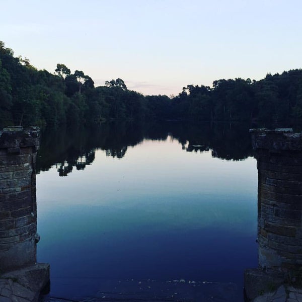 Buchan Country Park - Park in Crawley