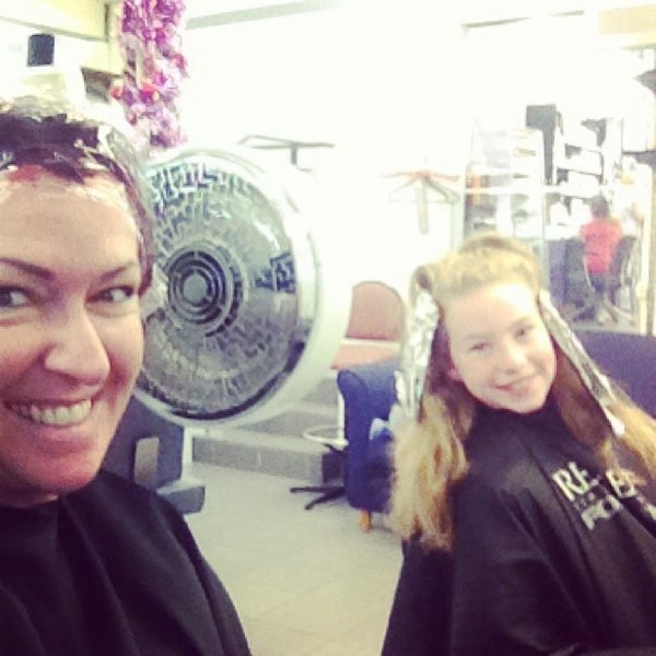Hairhouse Warehouse - Hair Salon