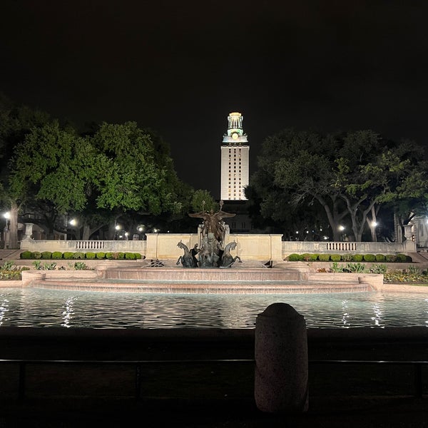 Littlefield Fountain - Fountain in University of Texas-Austin