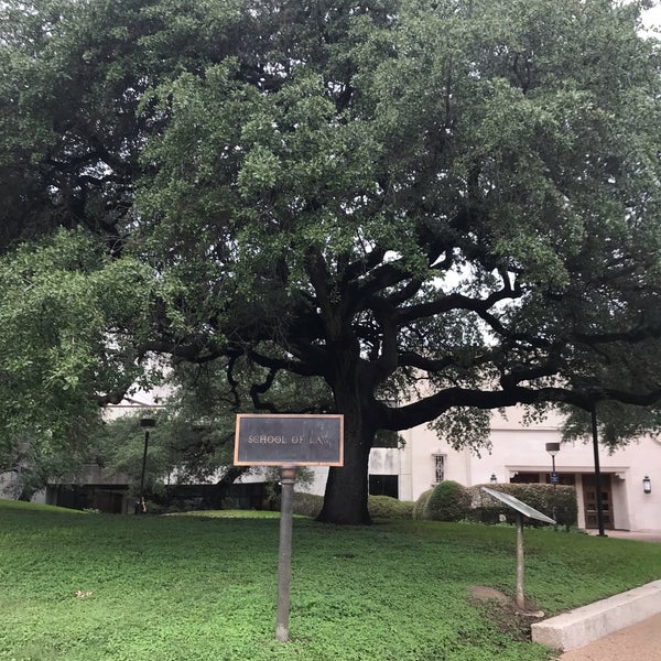 University of Texas School of Law - Law School in Austin