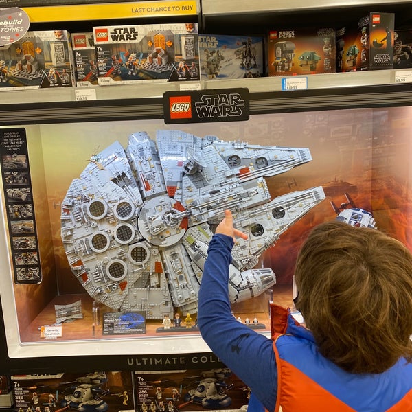 The LEGO Store - 7966L Tysons Corner Ctr