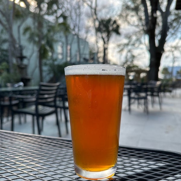 Cafe Karibo & Karibrew Brew Pub - 27 N 3rd St